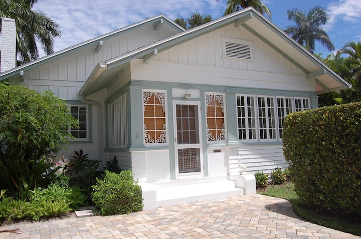 Coconut Cottage. 2 Lits King Et 1 Lit Complet, 2 1/2 Salles De Bain - Naples, FL