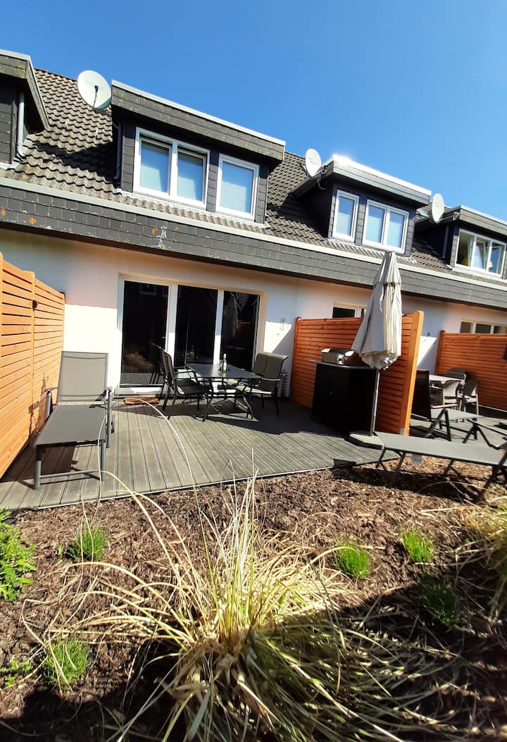 Modernes Haus Mit Hafenblick - Maasholm