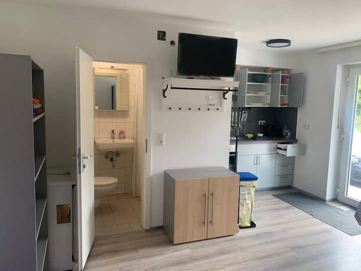 Apartment 1 Zi. M. Küche U. Bad - Vilsbiburg