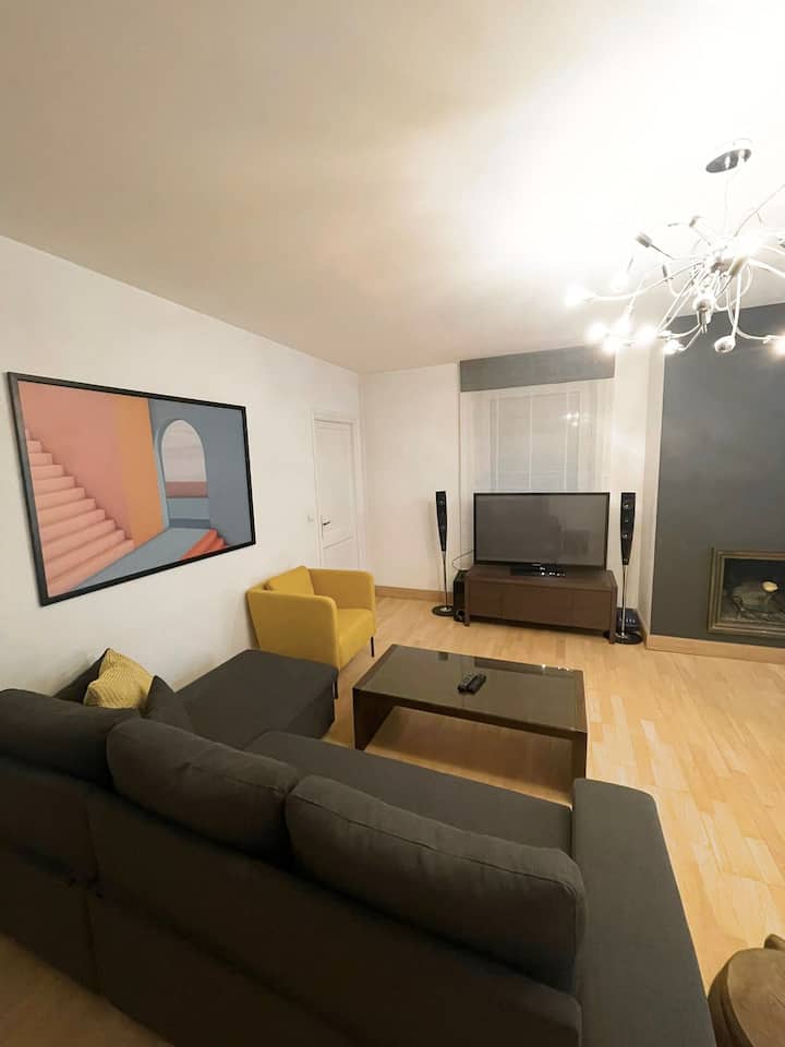 Nice Big Appartement Near Basel Parking Center - Basel