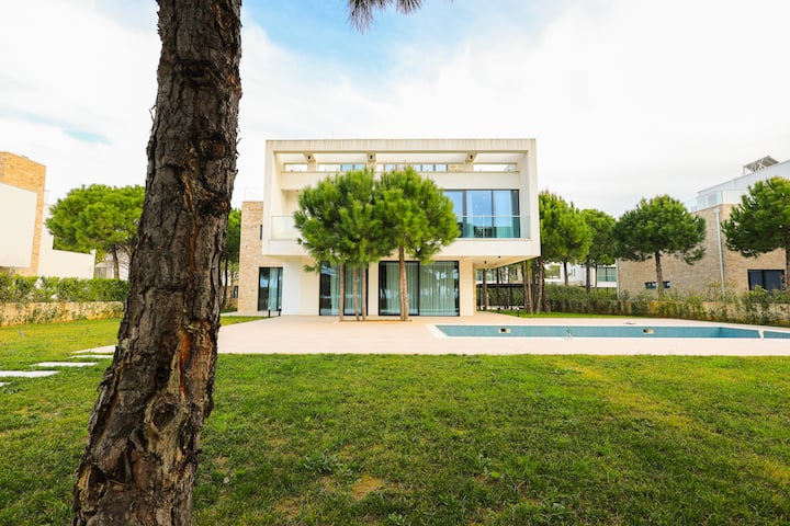 Sanpietro Elite Villa - Albania