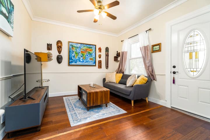Cozy Home Near Downtown Guelph - Guelph