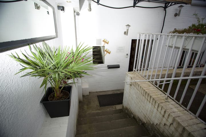 R4: Zimmer Rom Bett 4 Von 6 - Hamburg