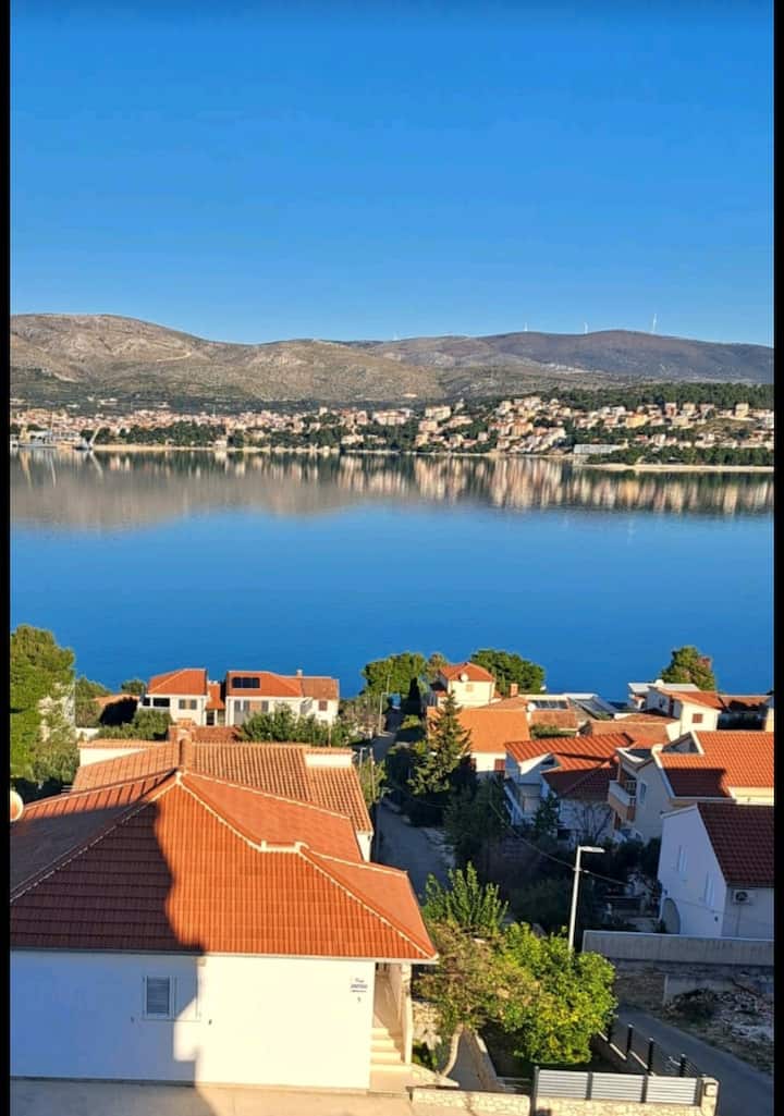 Leo Apartment - Okrug Gornji