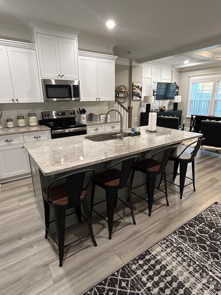 The Par-tee Townhome - Harlem, GA