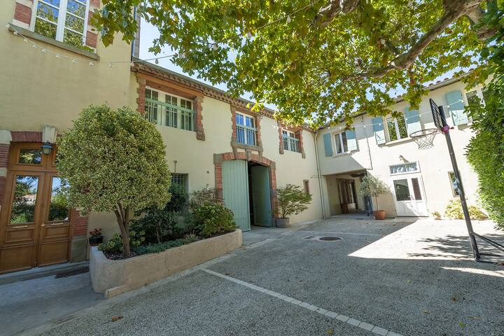 2 Bedroom Cottage Near Carcassonne - フランス