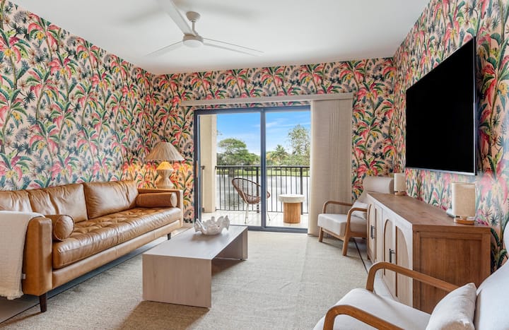 Lake And Beach Seasonal Retreat - Delray Beach, FL