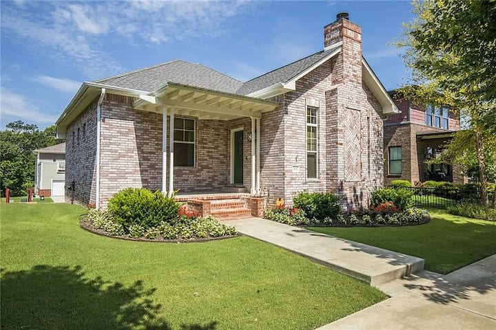 The West Elms House - Fayetteville, AR