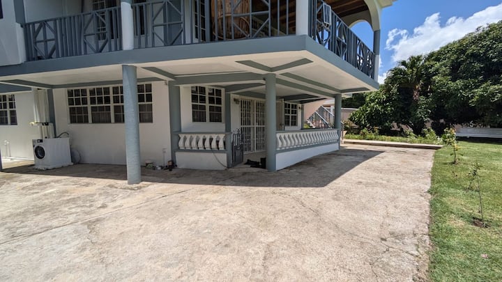 Spacious & Comfortable Apartment - Dominica