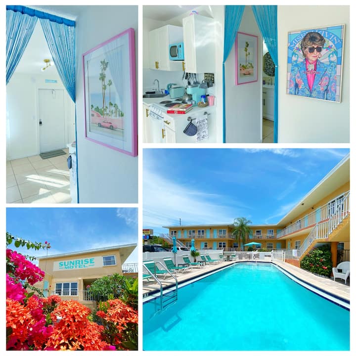 Stay Golden | Pool, Walk To Beach, Food & Trolley - St. Pete Beach, FL