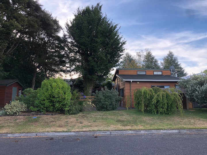 "Gardenhead" Cottage - Tūrangi