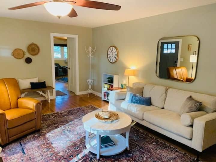 Charming House In Springfield - Springfield, MO