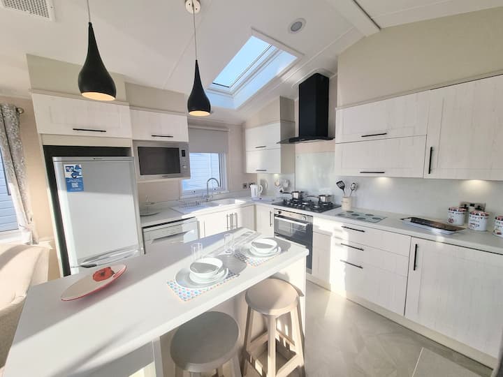 Gold 3 Bed Luxury Caravan - North Berwick