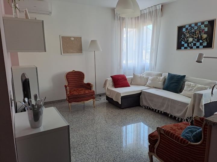 L'angolo Di Sammy E Mary

Spazioso
 E Luminoso - Cesenatico