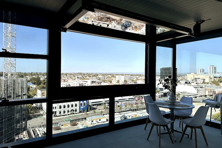 Central+modern Cbd Apt 2br2bth1p - Ascot