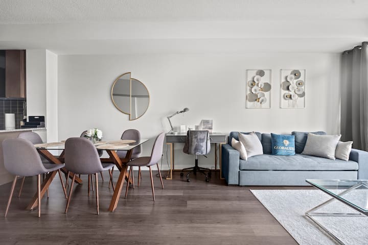 Modern 1bd+den Condo With Balcony Lillian St - Toronto, ON