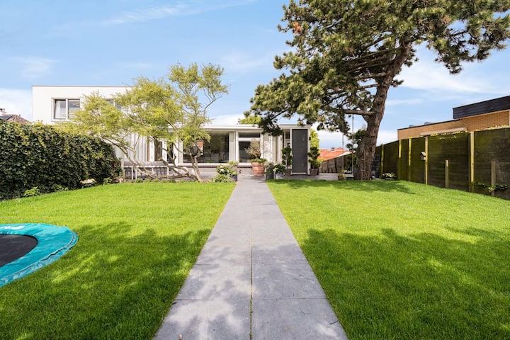 Large Seaside Family House - Noordwijk aan Zee