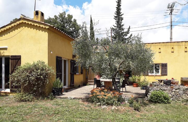 Maison Sympa Pour Se Ressourcer - Montauroux