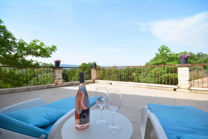 Maison Avec Vue Sur Le Luberon. - Roussillon