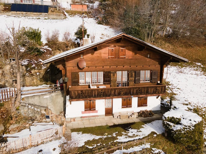 Breathtaking Mountains & Lake View Chalet - Interlaken