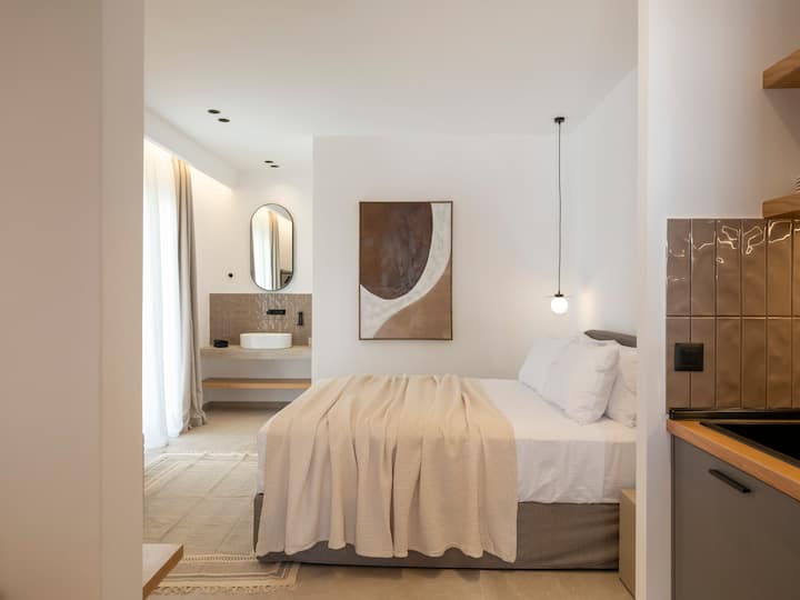 Anemelia-junior Suite - Paros