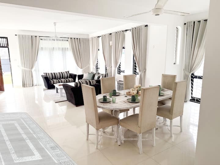 Bigfamvilla~2bed~2bath~beach2km~g'den~petok~evplug - Colombo