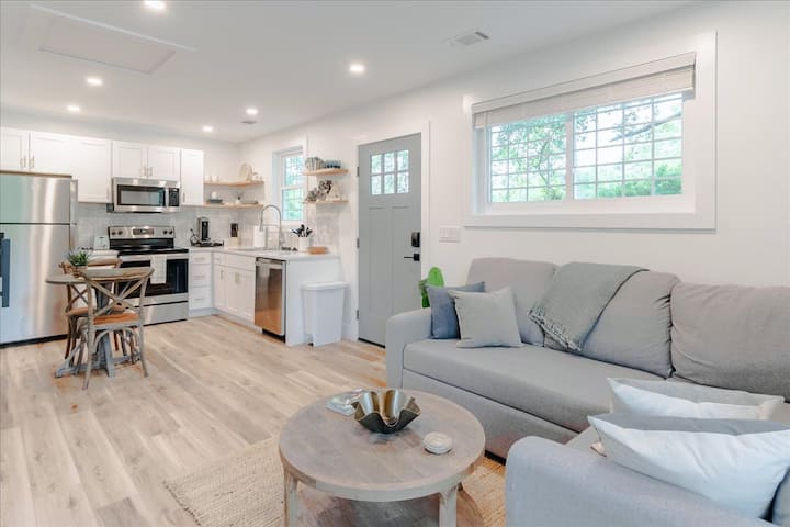 New! Private Coastal Guesthouse - Isle of Palms, SC
