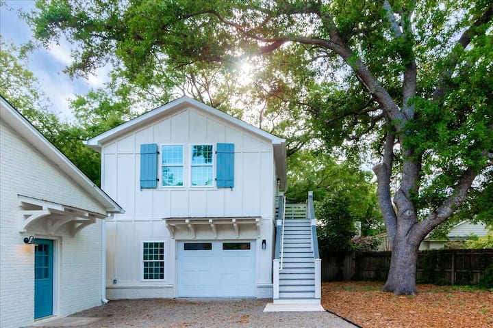New Coastal Retreat In The Heart Of Mount Pleasant - Isle of Palms, SC