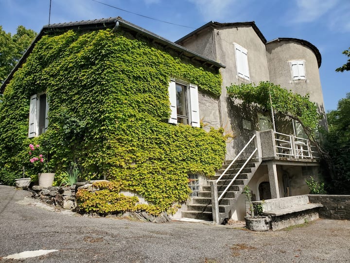 Un Château En Cévennes - Mont Aigoual