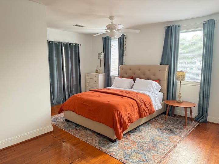 Nice Apartment Near Medical Center & Rice Village - Houston, TX