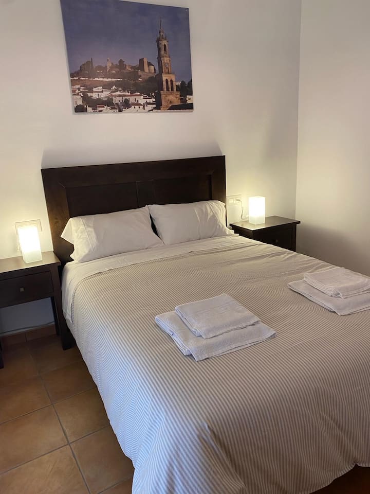 Apartamento Puerta Del Perdón - Constantina, España