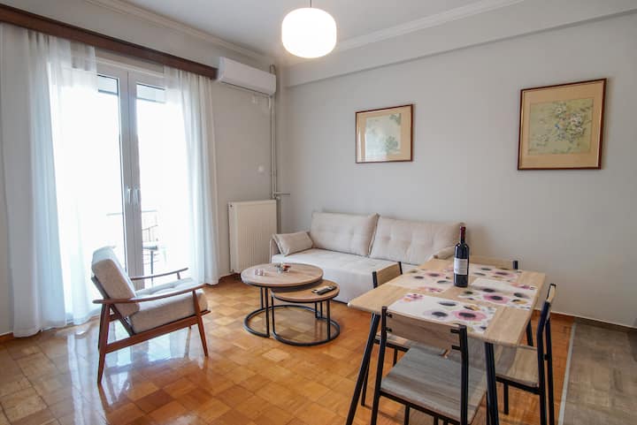 Cozy Nest: One-bedroom Flat - Athens