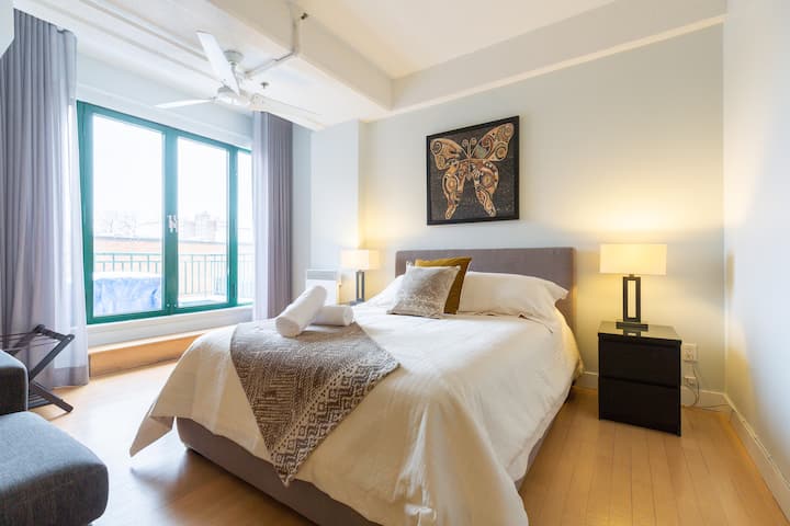 Cozy Studio Downtown 303 - Laval