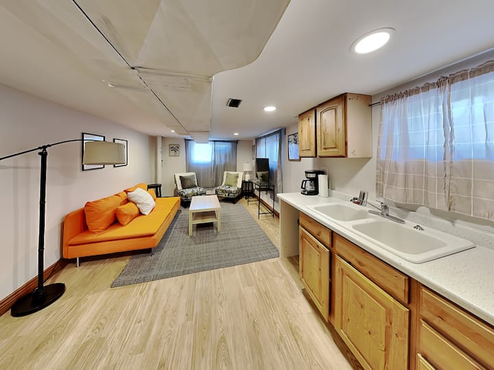 Cozy Basement Apartment - Cottonwood Heights, UT