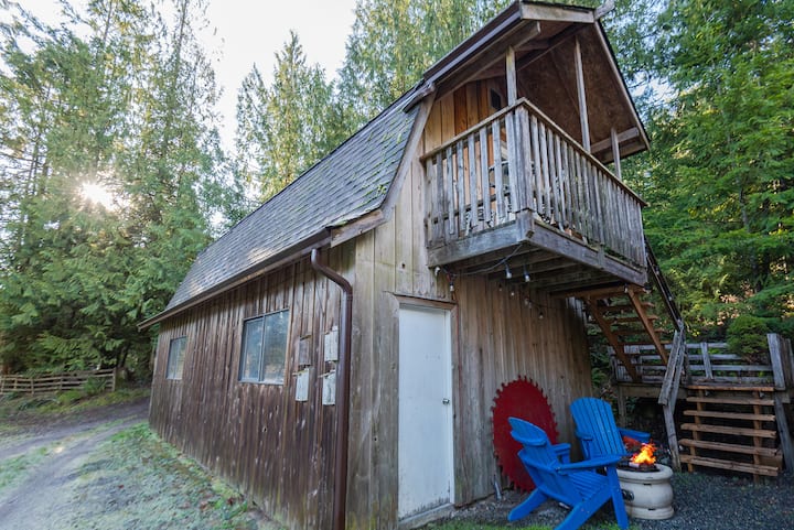 Private Carriage Suite In Cobble Hill - Cowichan Bay