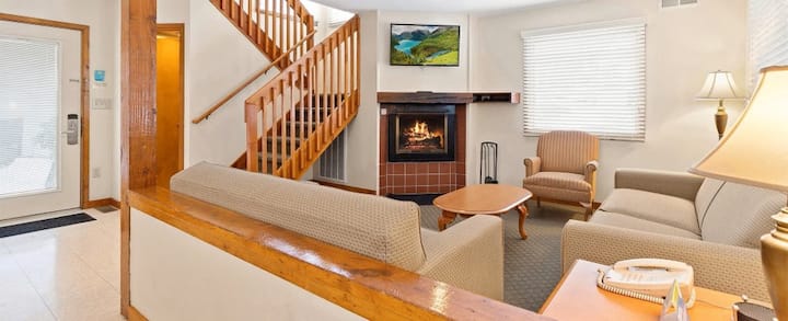 Close To Ski Resort! Hot Tub 2bd - Stroudsburg, PA