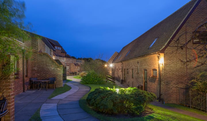 Luxury Coastal Duplex  Cromer Country Club - Cromer