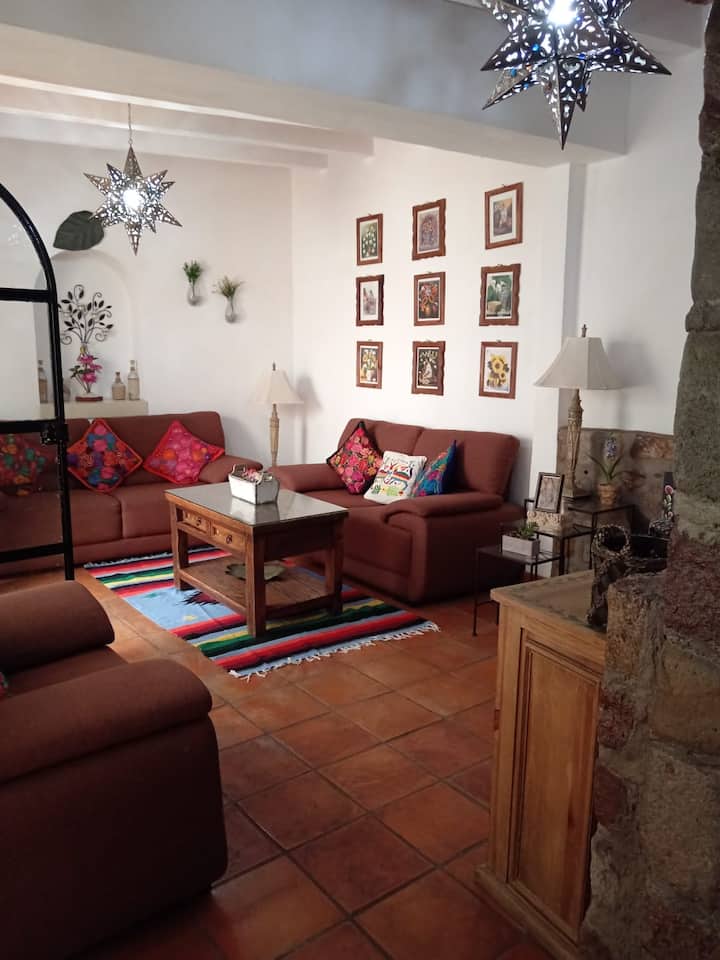 Great Views & Location In Centro - Guanajuato