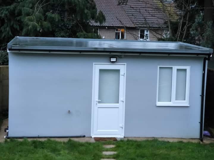 Edlin Guest House - Oxfordshire