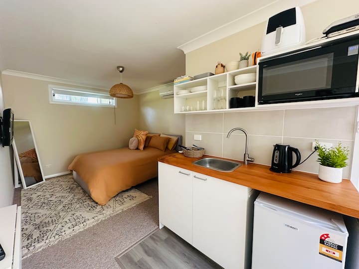 The Husky Hideout - Jervis Bay