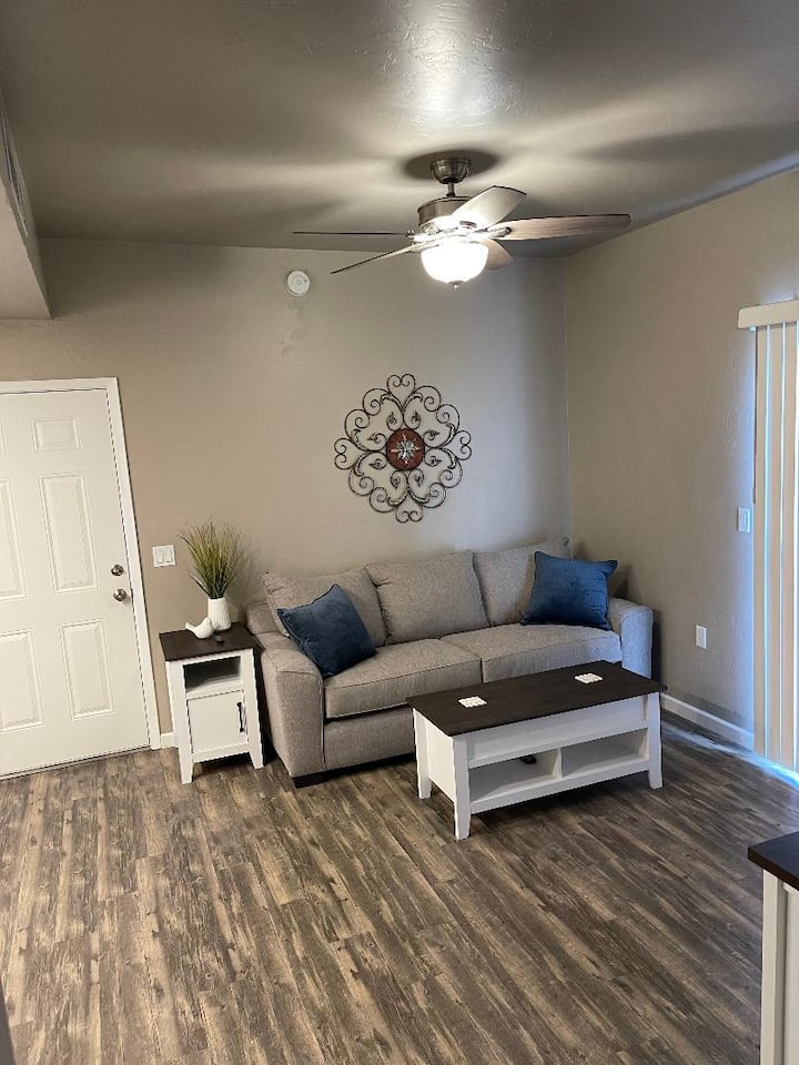 Furnished Home With All Utilities - Tucson, AZ