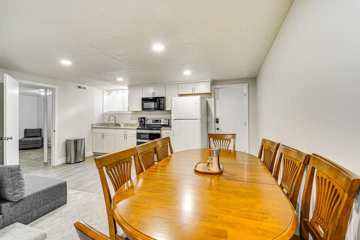 Slc Stay: Cozy Bunks, Pets Ok, Free Parking & Wifi - West Valley City, UT