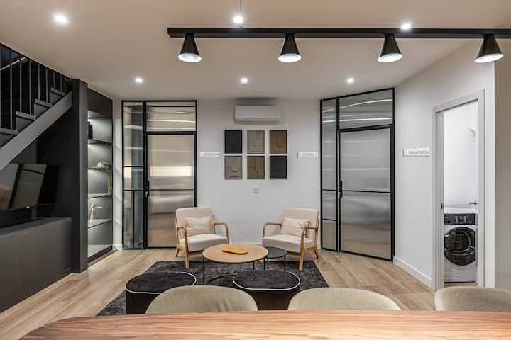 Queens Plaza España I - Alquiler Corta Duración - Madrid