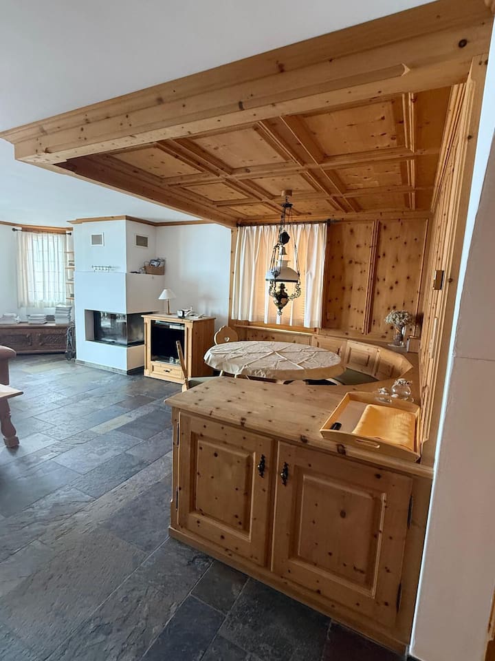 Excellent Furnished 3.5 Flat - Silvaplana