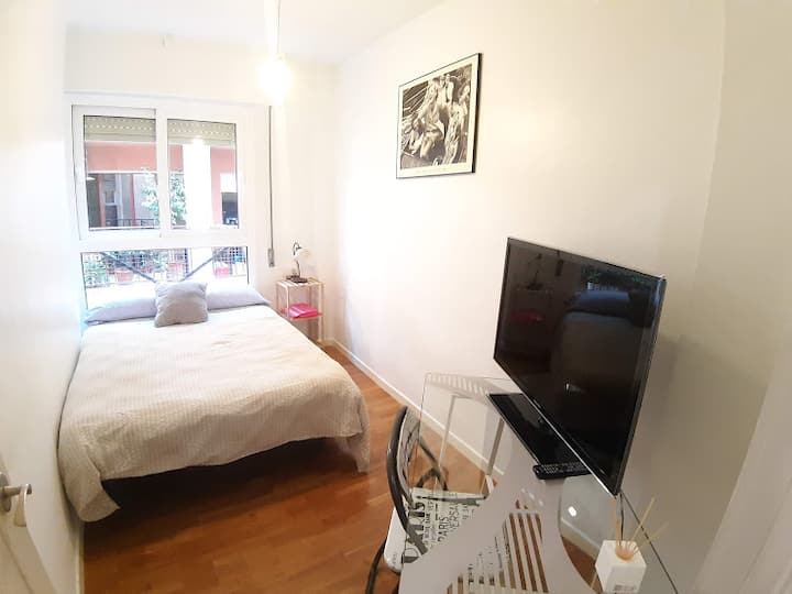 Habitación En Plaza Cruz Roja - Murcia