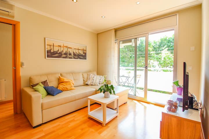 3 Bedroom Apartment By The Beach With Wifi - Parc de Calella