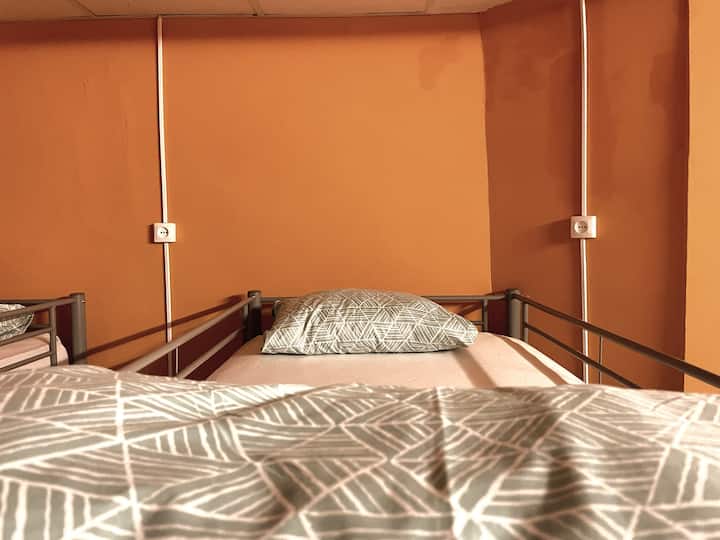 Hostel Valencia | Hv 4 - Paterna