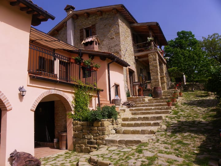 Gorgiano Studios
3 Bed, Pool & Art Room - Marken