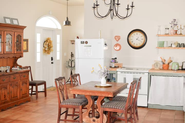 Rustic French Retreat Nr Shenandoah Caverns - Shenandoah National Park