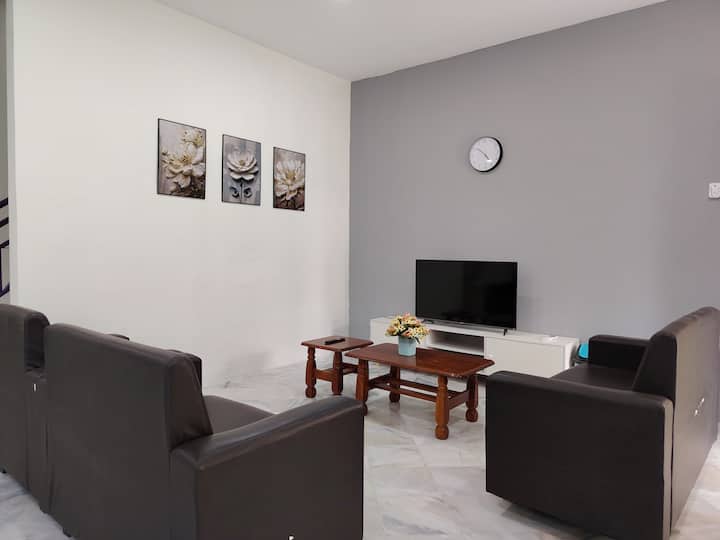 Pearl Villa 5 Bedroom Unit 6 - Port Dickson